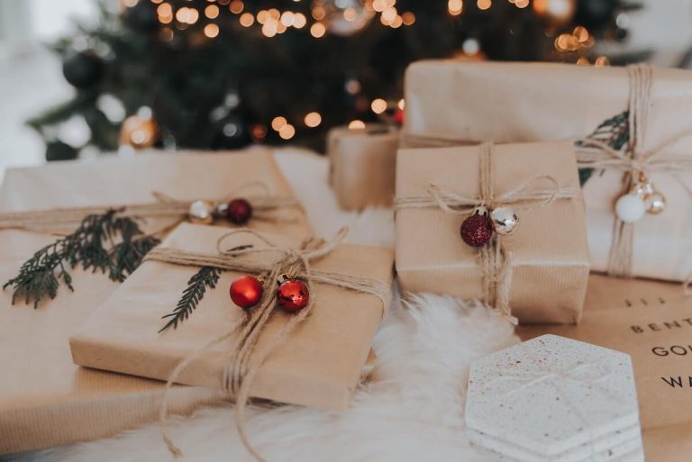 35 Best French Gifts That Any Francophile Will Love - France Voyager
