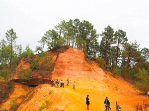 Exploring the Ochre Trail in Roussillon Guide - France Voyager