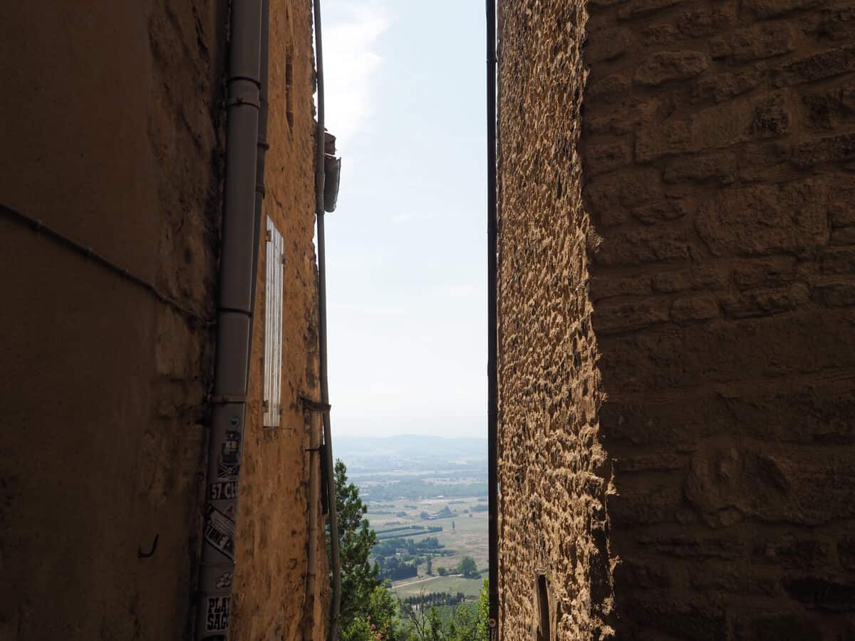 Gordes Travel Guide: 14 Best Things To Do In Gordes, France For A ...